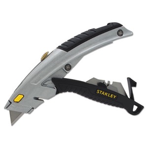 Stanley Curved Quick-Change Utility Knife - BOS10788 - Shoplet.com
