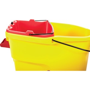Rubbermaid Commercial WaveBrake 18qt Dirty Water Bucket - RCP2064907 ...