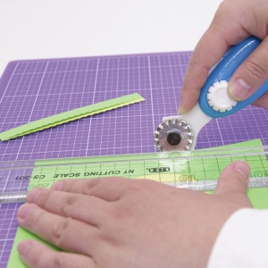 NT Cutters Retractable Blade Rotary Wave Cutter - LIOWA2PCT - Shoplet.com