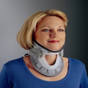 Rigid Cervical Collar with Replacement Pads ProCare® Transitional 172 ...